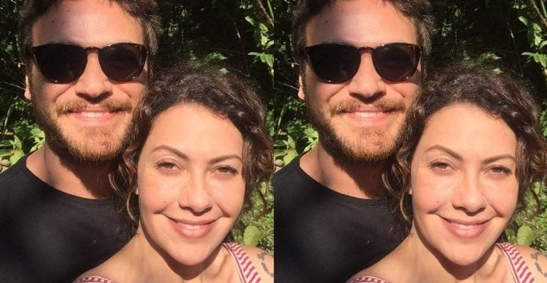 Grávida, Fabiula Nascimento recebe carinho do marido, Emilio Dantas Grávida, Fabiula Nascimento recebe carinho do marido, Emilio Dantas