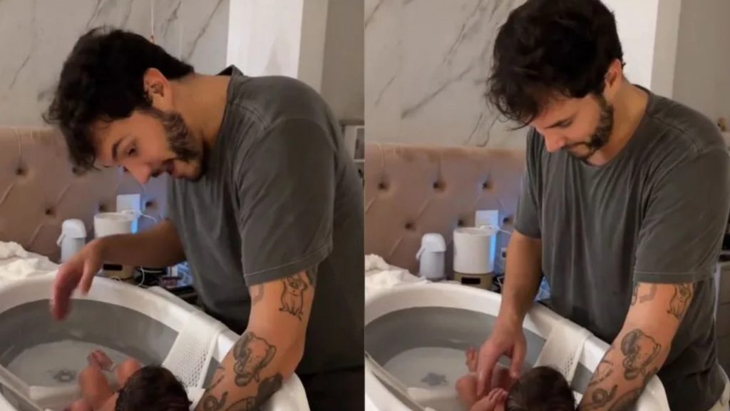 Eliezer exibe primeiro banho de sua filha, Lua em casa
