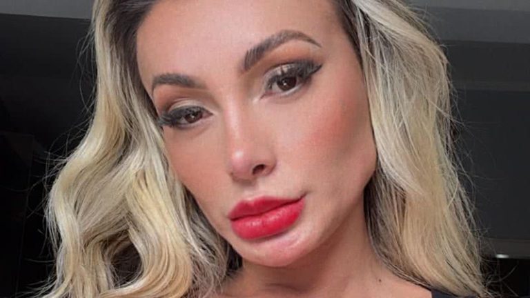 Nossa! Andressa Urach mostra novo visual e é chamada de 'rainha' pela web